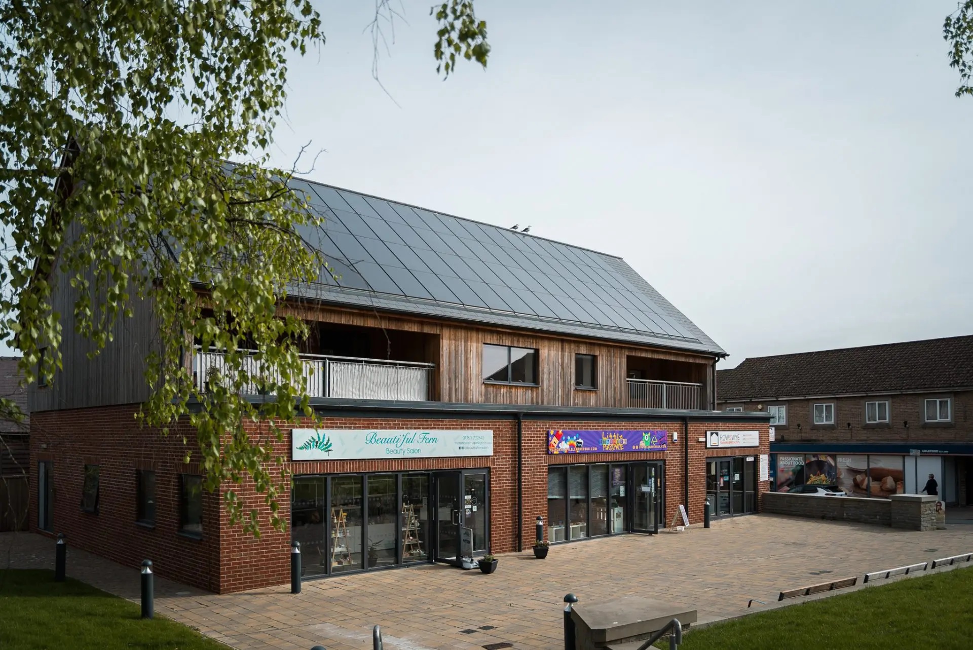 Solar PV energy to power leisure centre and school in Lydney - AURORA H2020