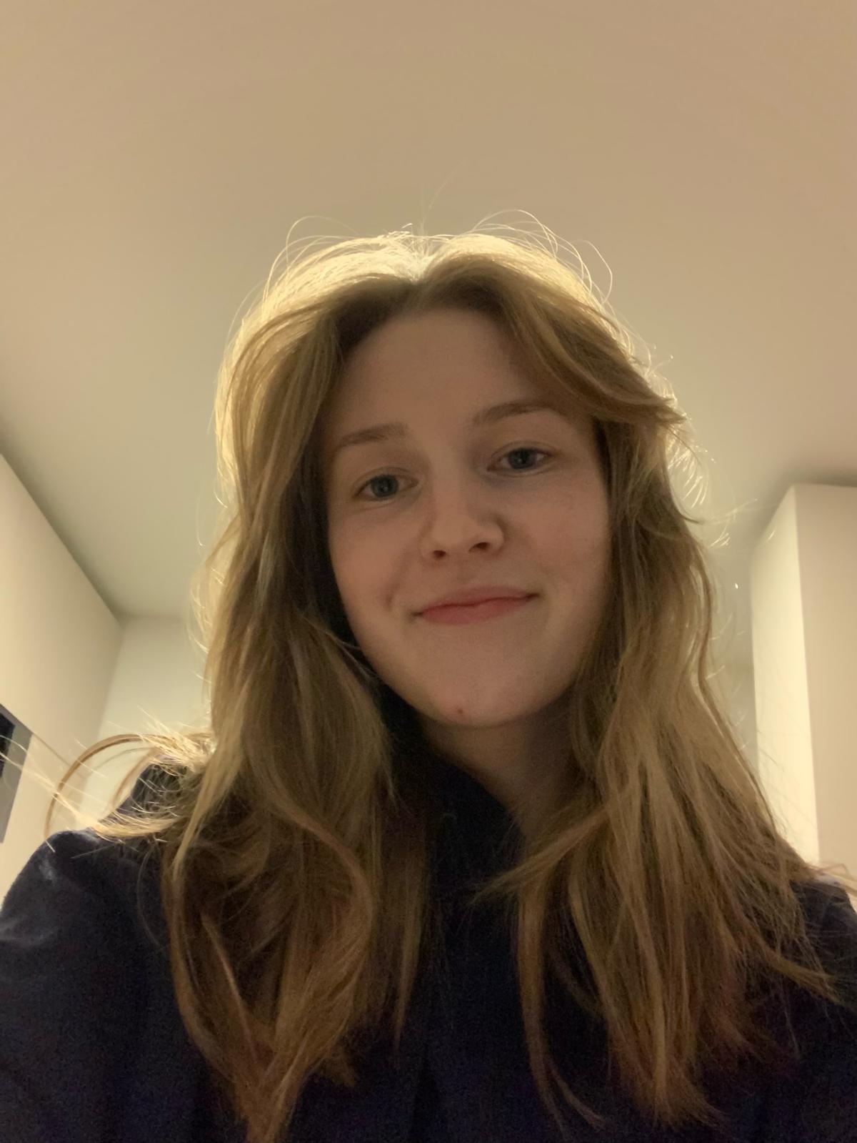 This month's recipient of sixpeack doughnuts is Zala Burnik - AURORA H2020